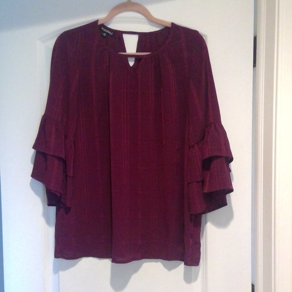 Roz & Ali | Tops | Roz Ali Top | Poshmark